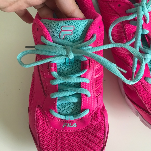 Fila | Shoes | Fila Hot Pink Running Dls Foam Sneakers Sz 9 | Poshmark